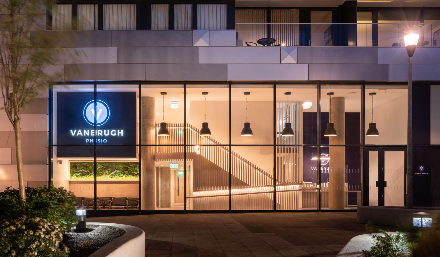 Vanbrugh Physiotherapy Clinic | Forward Contracting